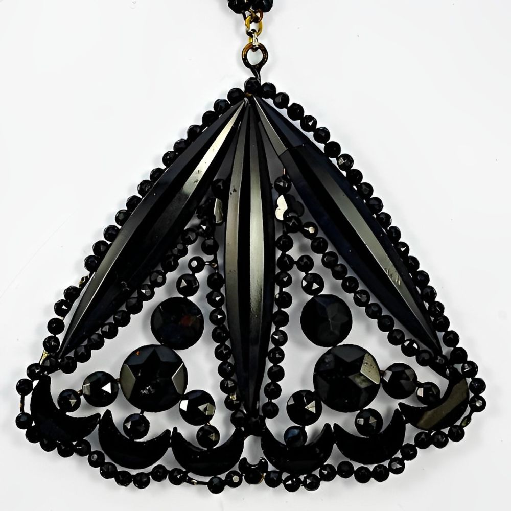 Art Deco French Jet Pendant and Beaded Chain Necklace | Arabella Bianco