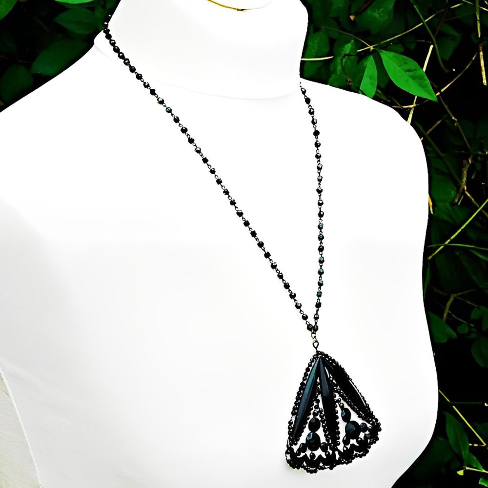 Art Deco French Jet Pendant and Beaded Chain Necklace | Arabella Bianco