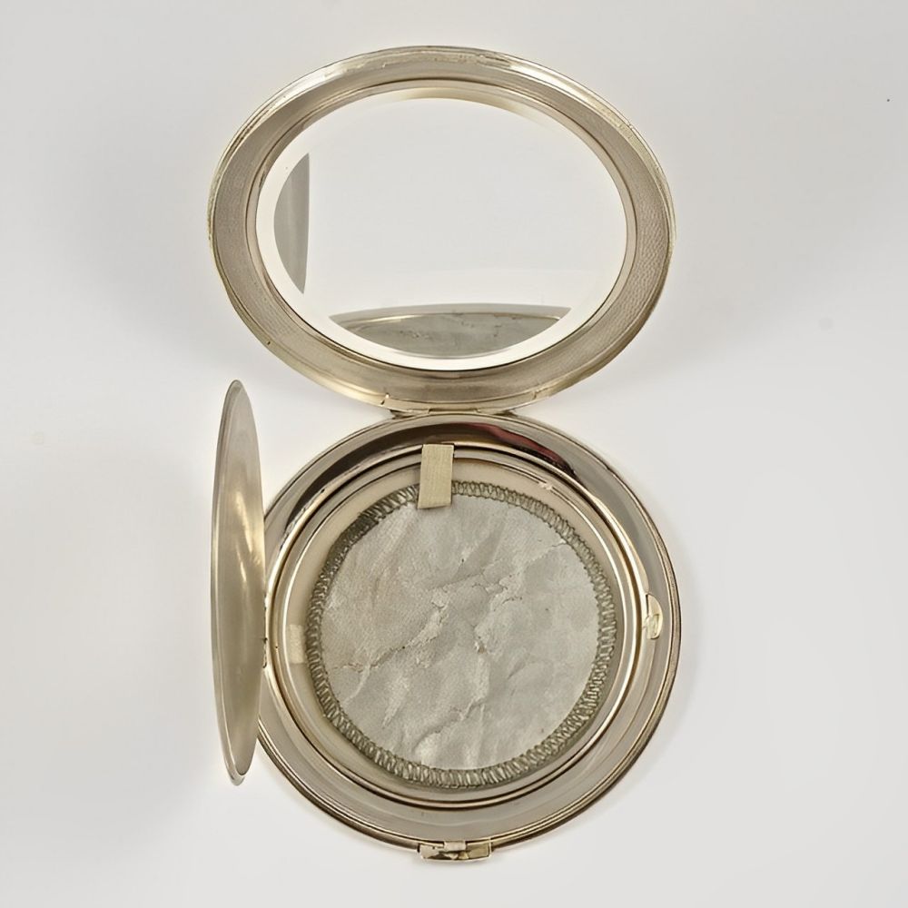 West Germany Sterling Silver Powder Compact circa 1950s | Arabella Bianco